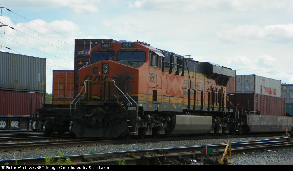 BNSF 6661